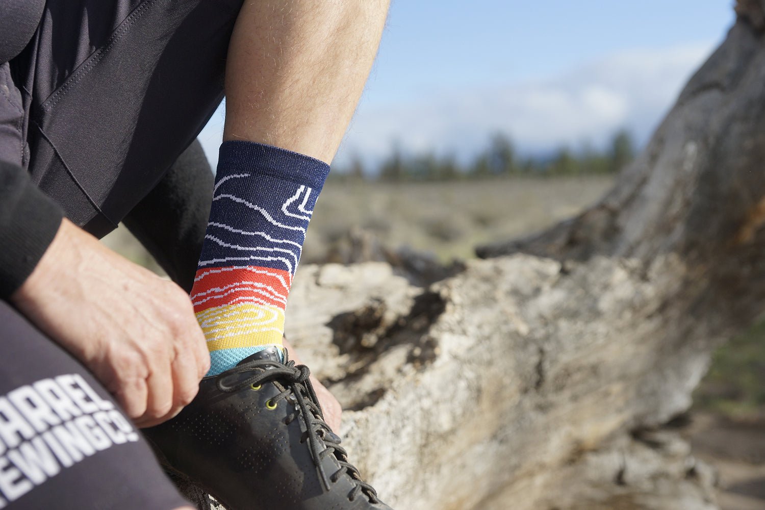 Topo Crew Cycling Socks | Aireator 6” Cuff | DeFeet